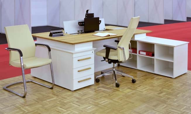 Aching Legs: Identifying the Worst Office Chair for Leg Pain